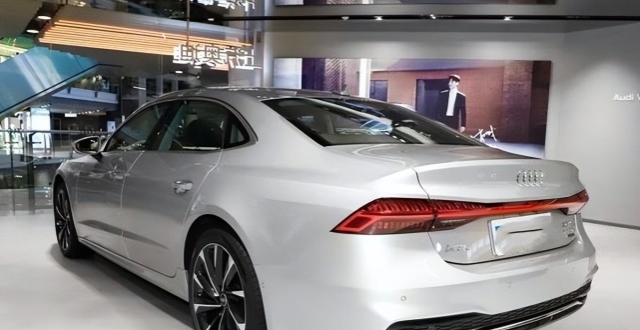 月销316台成元凶？上汽“奥迪A7L”官降4.1万，一汽奥迪乐开花了_腾讯新闻