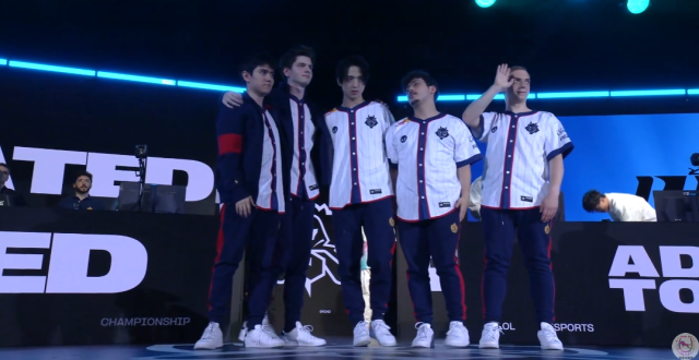 BLG击败G2晋级八强！欧洲全军覆没LPL历史首次4队齐聚_腾讯新闻