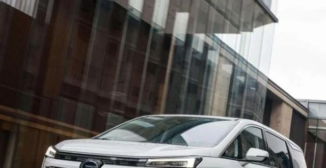 广汽传祺E9上市售价32.98万元起，能否挑战腾势D9？｜聚侃_腾讯新闻