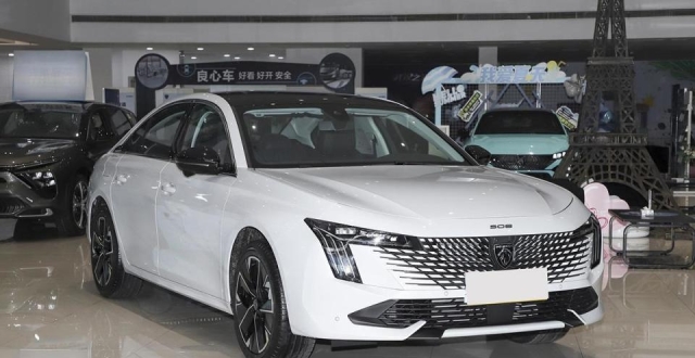 新款标致508L上市，换装新前脸，配置增加，价格下调，1.8T动力_腾讯新闻