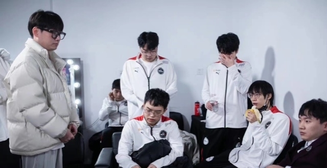 光速从S到B？EDGM离创造KPL历史只差一步，3年之约奏效期间有点短_腾讯新闻