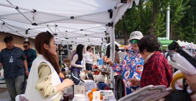 内蒙古唯一代表亮相北京语言大学世界大学生文化节_腾讯新闻