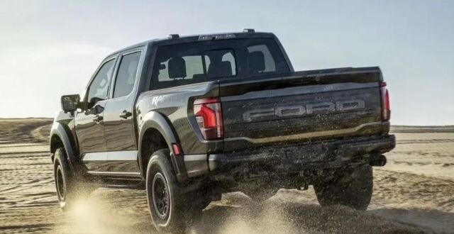 入门3.5T+10AT，马力720匹，配高性能减震，真男人就该玩这个！_腾讯新闻