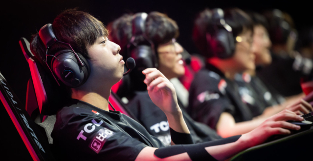 OMG2-1击败EDG！Able小炮伤害爆炸，OMG疯狂开团_腾讯新闻