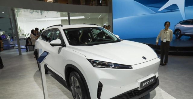 价格相对亲民，东风风神SKY EV01上市售12.19万元起_腾讯新闻