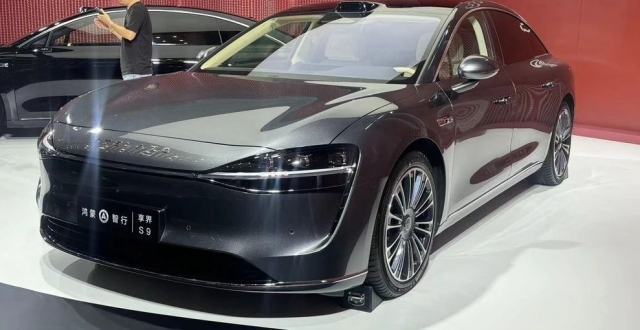 56E彻底给吊打啦！享界S9起售不到40万，有超越传统豪华的奢华_腾讯新闻