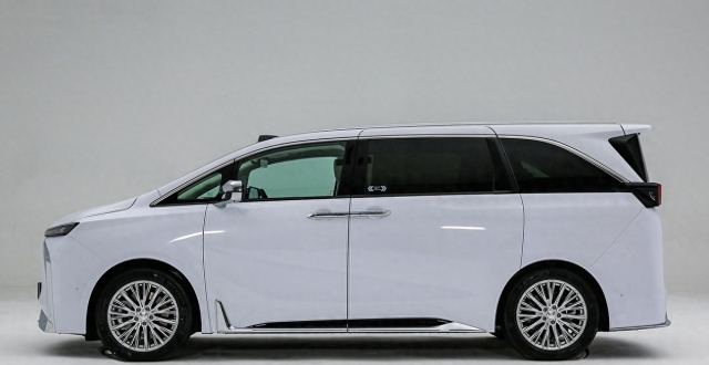 国产又一重量级MPV，合创V09将上市，7座，侧滑门，续航762km_腾讯新闻
