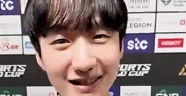 Uzi把韩国人都打服了！Peanut选心中完美选手，操作Uzi最强_腾讯新闻