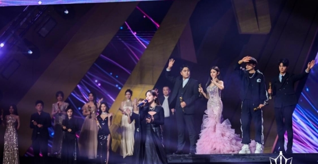 YY2023年度巅峰盛典圆满落幕，明星齐聚数字人亮相_腾讯新闻