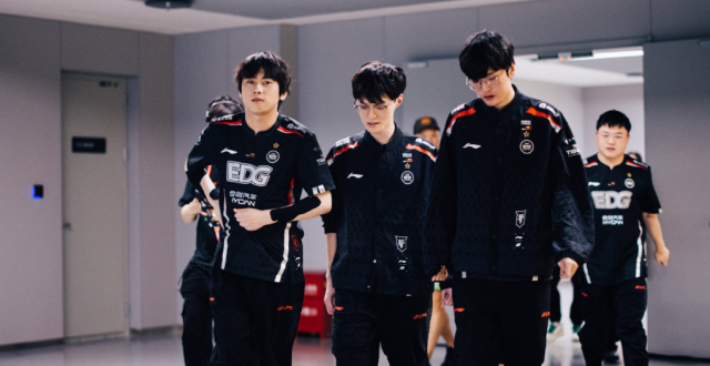 EDG是最弱的训练赛没赢过！Doinb爆料Uzi无缘世界赛_腾讯新闻
