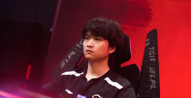 Huanfeng回归首发不负众望主导团战，TT让一追二2-1战胜LGD_腾讯新闻