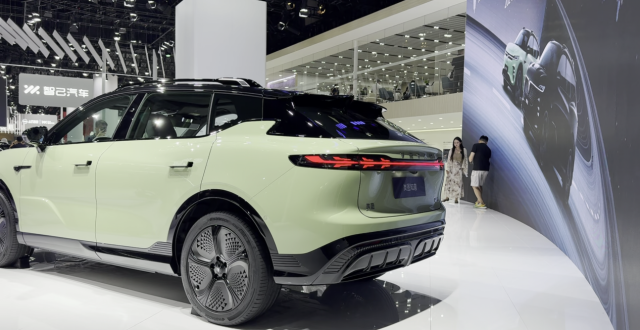 901km续航/800V平台/5C超充，岚图知音预售20.99万元起_腾讯新闻