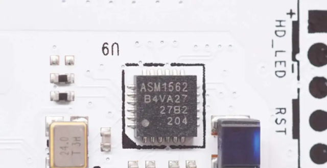 内置Retimer，无惧损耗，盘点那些Retimer芯片的产品_腾讯新闻