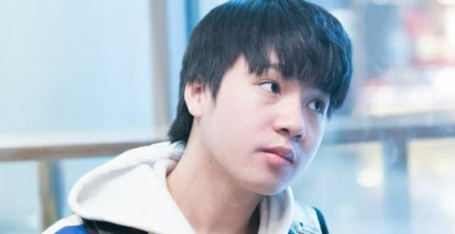 LOL：RNG-Letme正式宣布回归，LCK爆料转会期，有韩援要回去_腾讯新闻