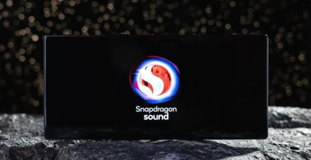 骁龙8295 AI算力提高10倍 谁能撼动高通的地位？_腾讯新闻