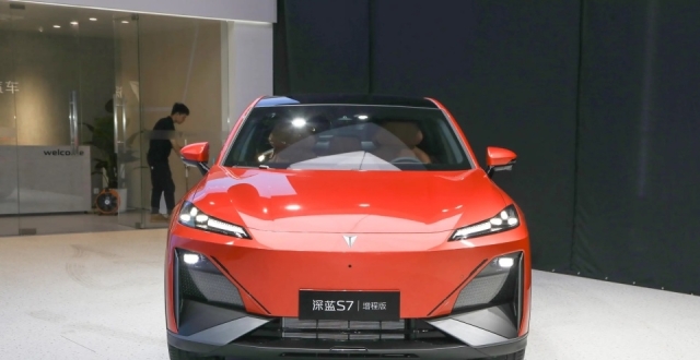 颜值在线，配置丰富，综合续航1000km以上，深蓝S7实力解析_腾讯新闻