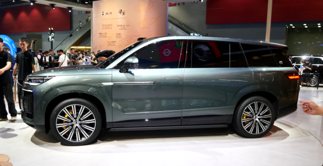 国产豪华SUV新秀广州炫技 昊铂HL与腾势N9谁是人气王？_腾讯新闻