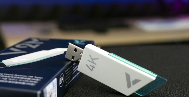 雷柏V2M无线鼠标接收器评测：4K无线技术与V＋无线游戏技术的有机结合_腾讯新闻