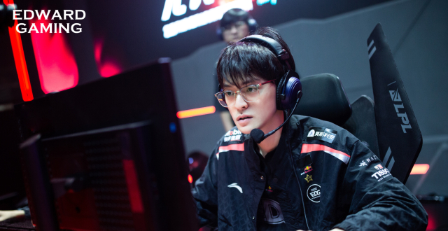 Fofo崔丝塔娜火箭跳跃团战大杀特杀，EDG 3-1击败WE晋级下一轮_腾讯新闻