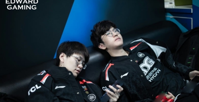 LOL：EDG官方欢迎Uzi，香锅爆料Uzi加入EDG就是首发，够狠_腾讯新闻