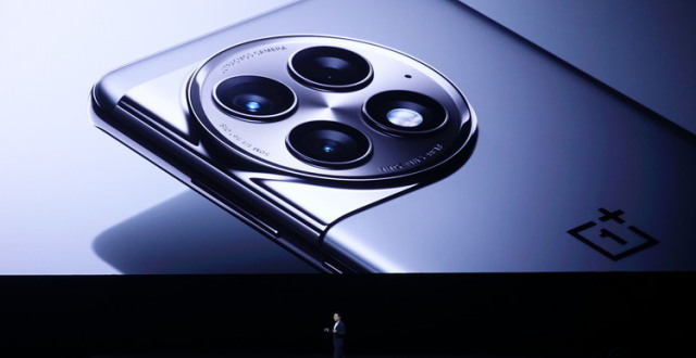 坚持性能与质感不动摇，一加Ace2 Pro是如何“炼成”的_腾讯新闻