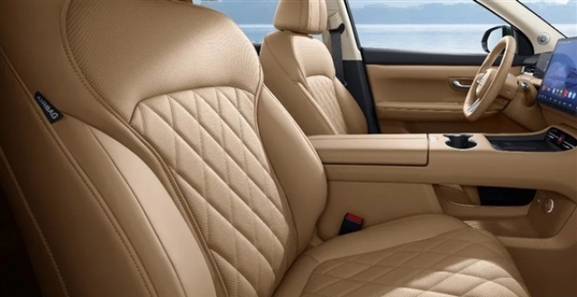 7.98万买中型插混SUV 纯电续航起步就165km！蓝电E5 PLUS先享版杀疯了_腾讯新闻