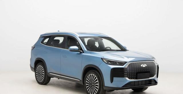 1.5T C-DM插混系统 奇瑞风云T8预售价10.99万起_腾讯新闻