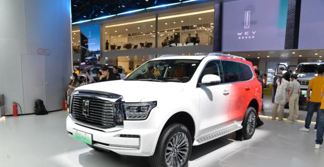 预售37.98万并不低调，但大定已超5000台，坦克500Hi4-Z值不值_腾讯新闻