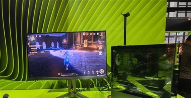 错过拍大腿！NVIDIA参展BW2025放大招：排队买公版RTX 5080/5070_腾讯新闻