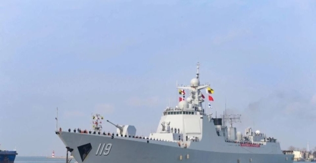 不止052DL，中国要建造9000吨级052E驱逐舰？只能说听上去很美_腾讯新闻