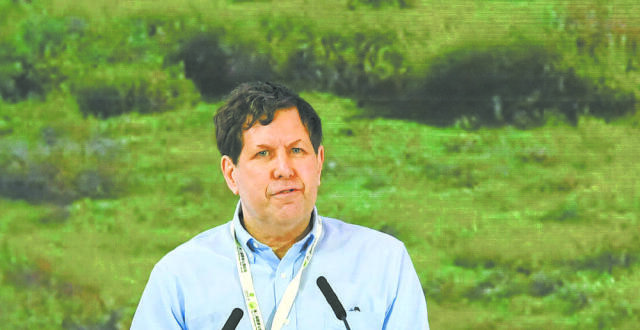 国家公园和保护区对保护生物多样性和生态系统服务的重要作用 世界自然保护联盟科技委员会委员、美国国家科学院院士、明尼苏达大学教授斯蒂芬·波拉斯基 ...