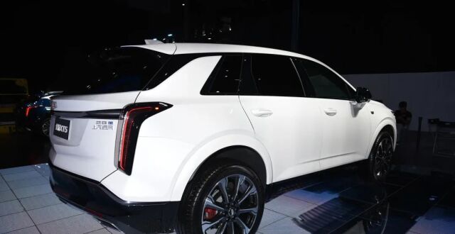 27.99万起！新一代凯迪拉克XT5预售_腾讯新闻