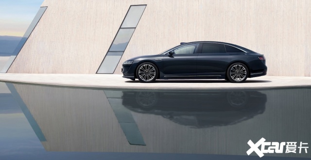 HDC2024意外惊喜！微博CEO首曝享界S9乘坐体验_腾讯新闻