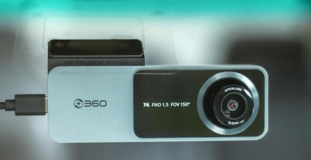 3K分辨率清晰录制，造型精巧不挡视线，360行车记录仪K580评测_腾讯新闻