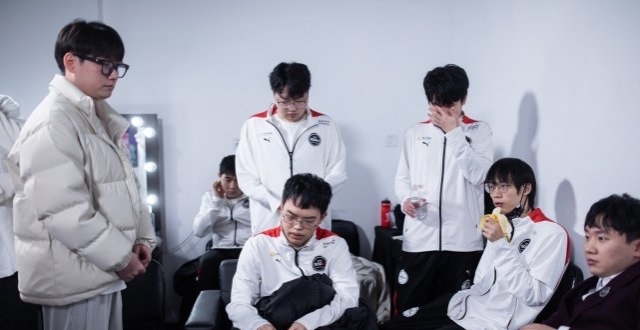 DRG三连胜基本稳定S组，AG赢下EDGM保A，上海双雄或携手掉B_腾讯新闻