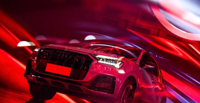 116.98万+限量300台，全新奥迪SQ7暗夜骑士版上市_腾讯新闻