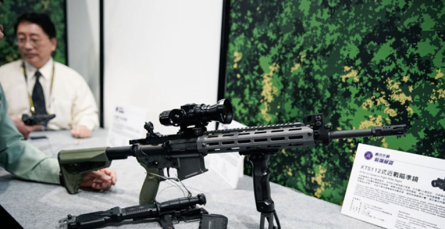 中国台湾地区新型XT112步枪 延续AR-15设计 诸多细节进行优化_腾讯新闻