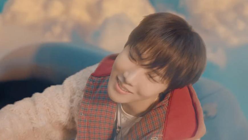 ZB1回归新歌《BLUE》MV公开，仙曲速听！_腾讯新闻