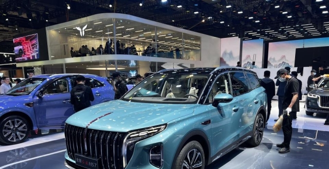 全新红旗HS7开启预售，预售价格25.98万起_腾讯新闻