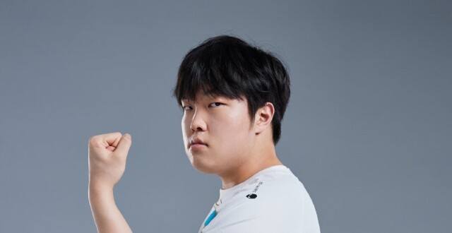 Bin曾锐评Elk：这个是WE二队ad打LDL，跟uzi差距还是大_腾讯新闻