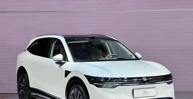 23.99万起 全系标配800V 极氪7X正式亮相并开启预售_腾讯新闻