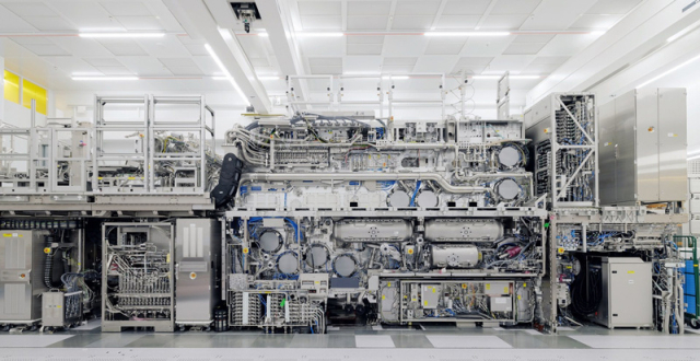 ASML揭秘High NA EUV：8nm分辨率，晶圆台加速度最高32g！_腾讯新闻