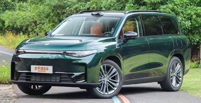 试驾零跑C16！8295+激光雷达+6座大空间？不到20万看啥理想！_腾讯新闻