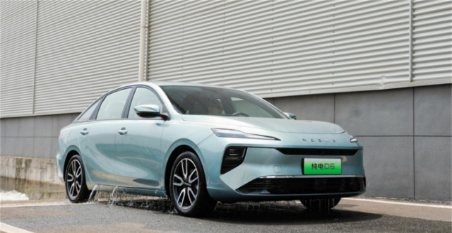 7.98万起！电动家轿“卷王” 荣威纯电D6登场_腾讯新闻