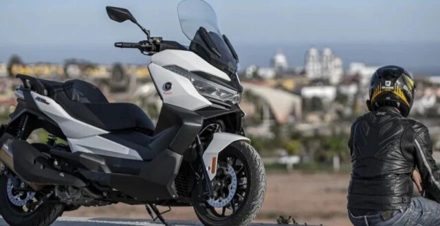 “换壳宝马”价格下调，无极SR4MAX新款上市，售价29999元起，谁“慌”了？_腾讯新闻