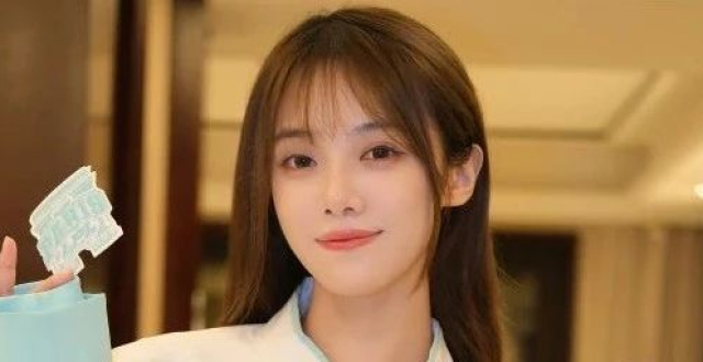 Ambition：说实话现在的辅助是打不了其他位置，才去打辅助的；Ning王被强制打老头杯；Scout五连败，JKL却十连胜！_腾讯新闻