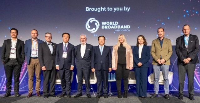 发布全球指数、论道AI路径：WBBA巴黎云网宽带发展大会成果丰硕_腾讯新闻