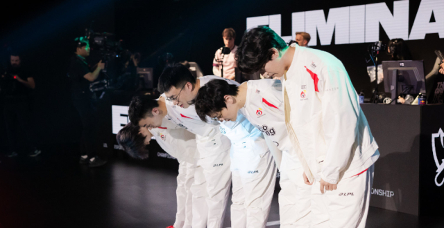 WBG、FNC晋级，Theshy再现“天神下凡”，LNG迎来关键一战！_腾讯新闻