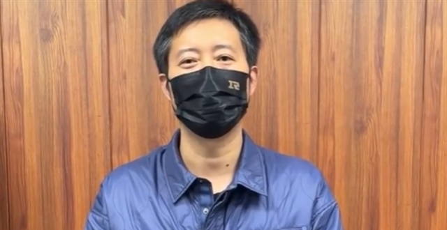 流量密码又拿捏了，RNG的CEO原来是平台副总，赛后一次道歉冲上热搜_腾讯新闻