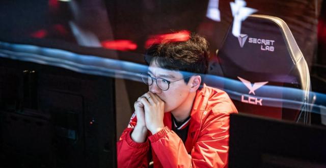 T1横扫NS晋级季后赛，kkoma：全局BP的BO5与BO3情况完全不同_腾讯新闻